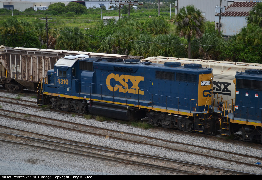 CSX GP39-2 4310 LONG HOOD